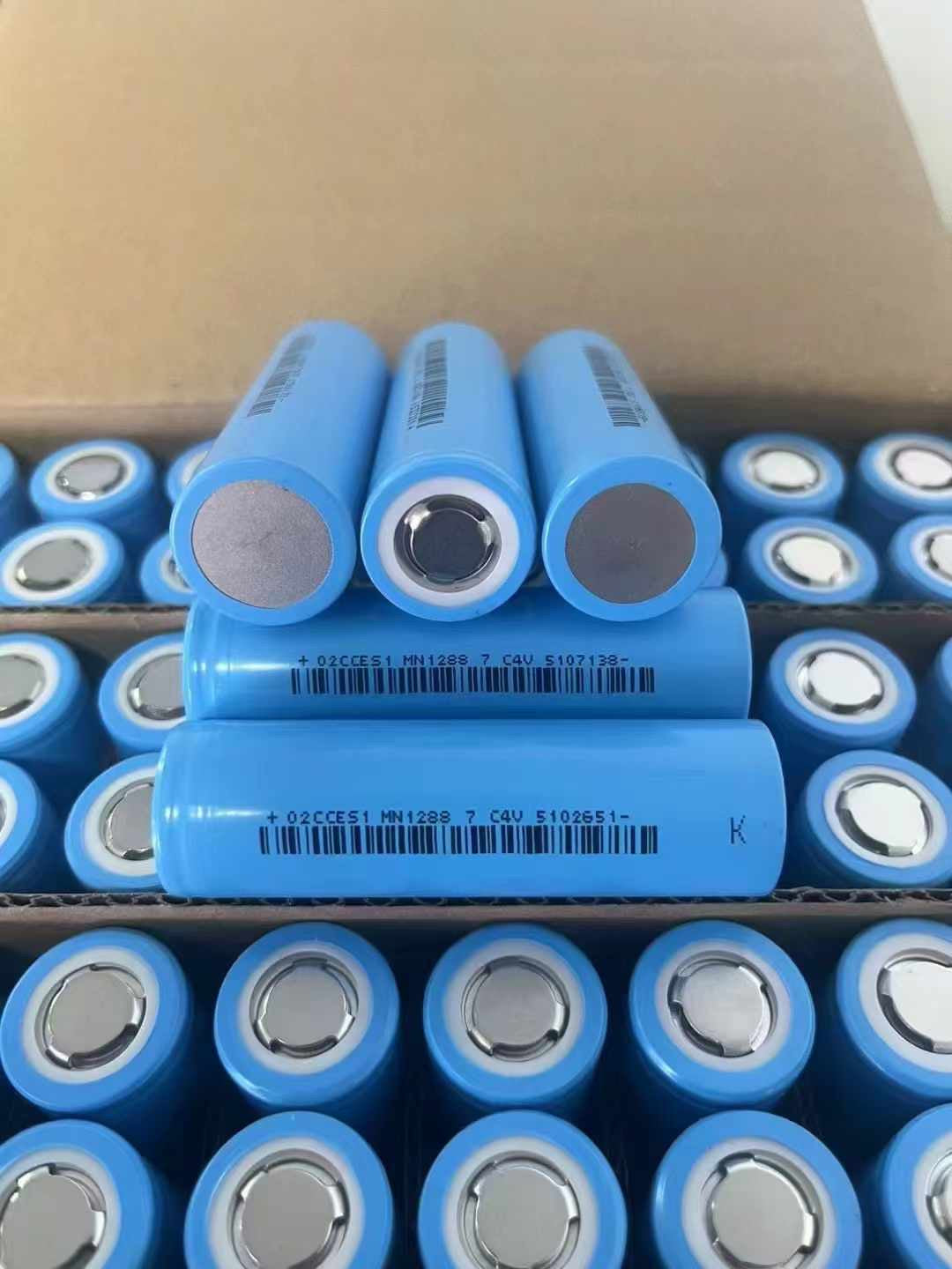 Cylindrical cell – Panda Batteries